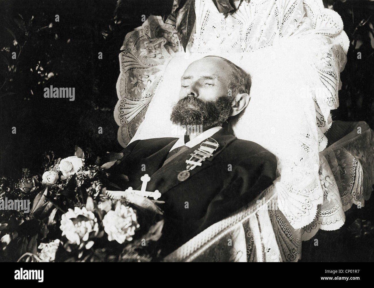 Layed out dead body hi-res stock photography and images - Alamy