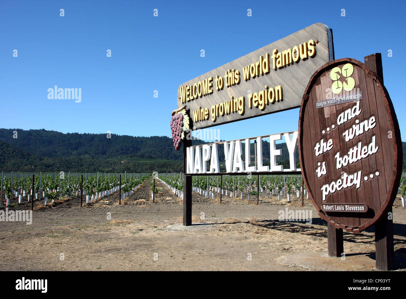 NAPA VALLEY SIGN VINEYARD NAPA VALLEY CALIFORNIA USA 06 October 2011 ...
