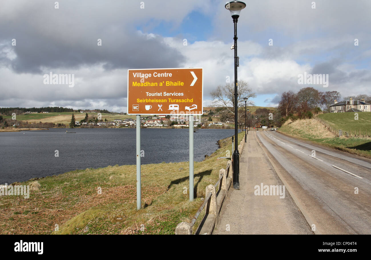 Bilingual road sign Lairg Scotland March 2012 Stock Photo - Alamy