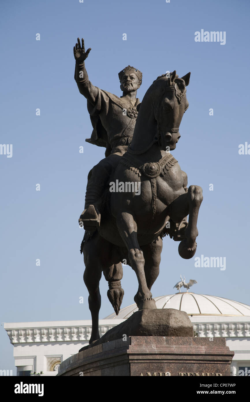 Statue of Timur (Tamerlane the Great) Tashkent Stock Photo - Alamy