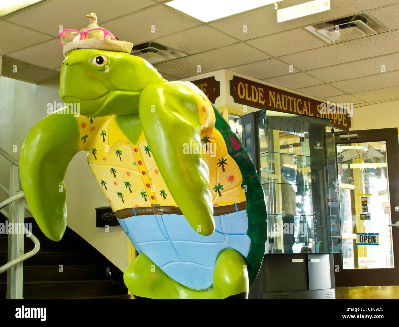 Large Turtle Statue, Harbor Master Building and entrance, Ole Nautical ...