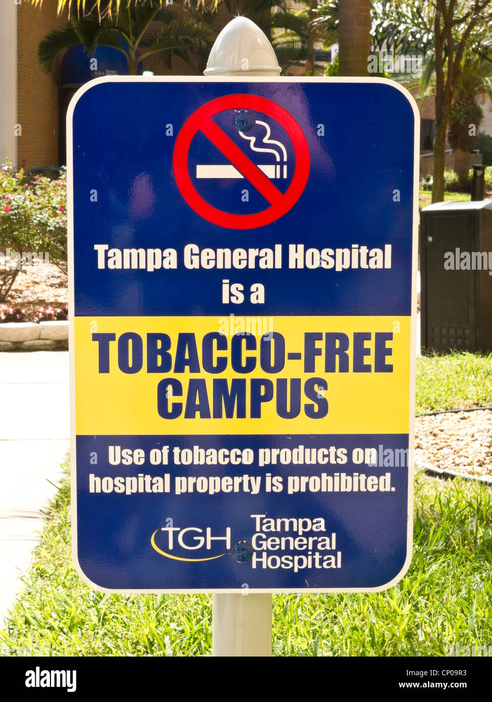 No smoking smoke free hospital hi-res stock photography and images - Alamy