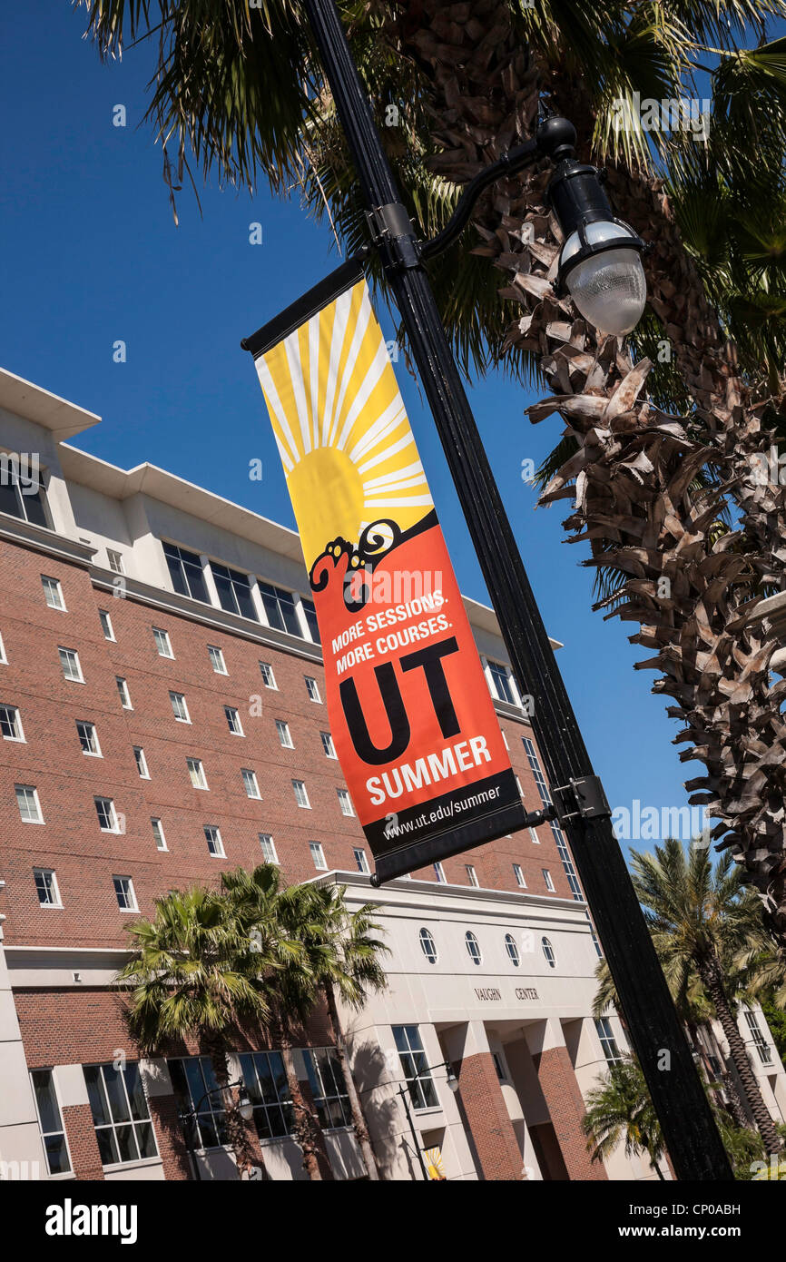 University of florida campus sign hi-res stock photography and images ...