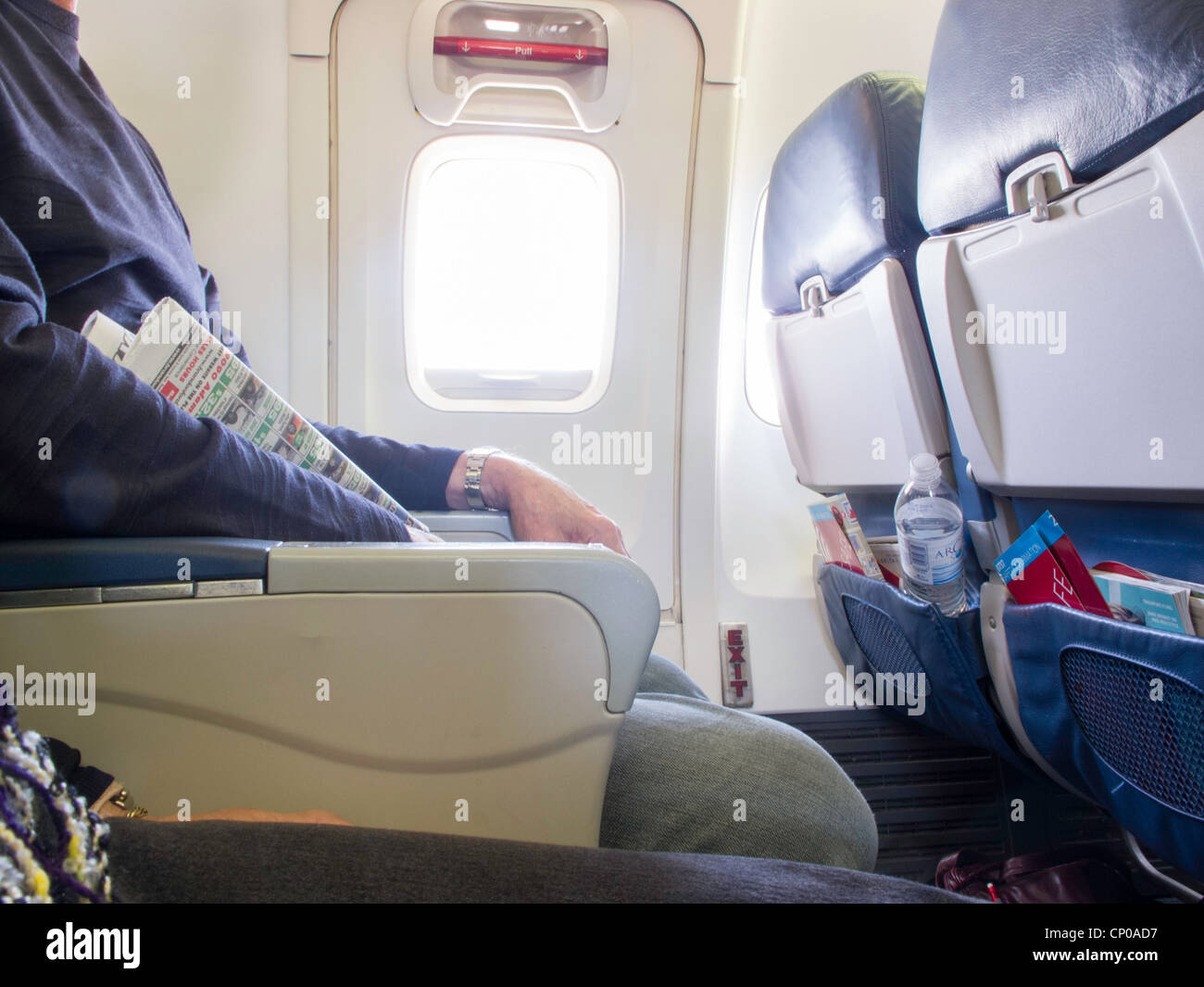 Aeroplane passenger exit hi-res stock photography and images - Alamy