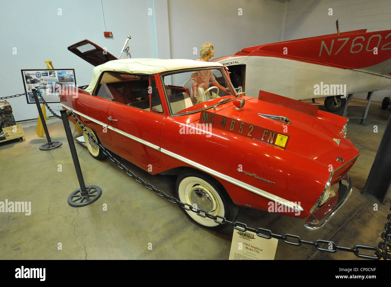 Hub caps hi-res stock photography and images - Alamy