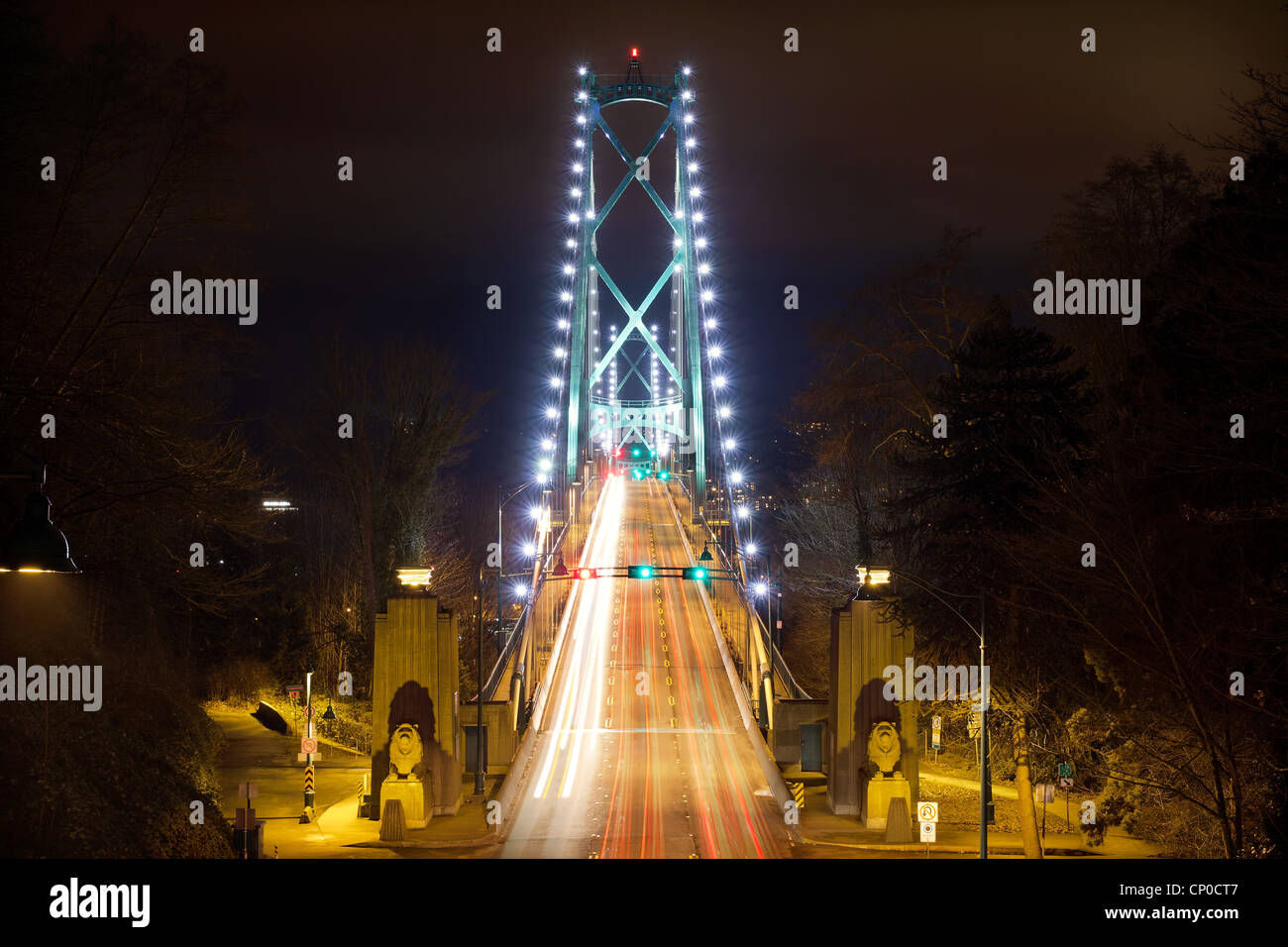 Lions gate bridge hi-res stock photography and images - Alamy