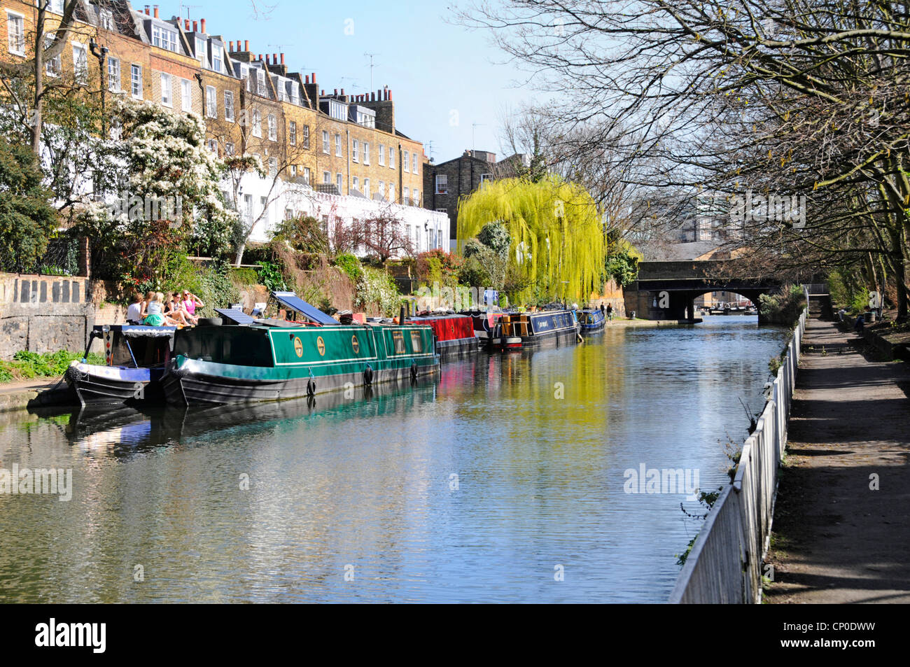 Real canal hi-res stock photography and images - Alamy