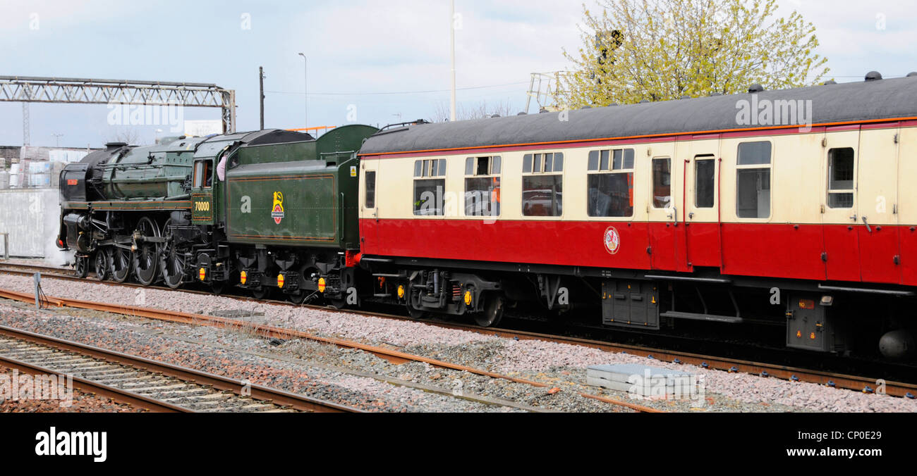 Britannia 70000 steam locomotive built in 1951 on charter run just ...
