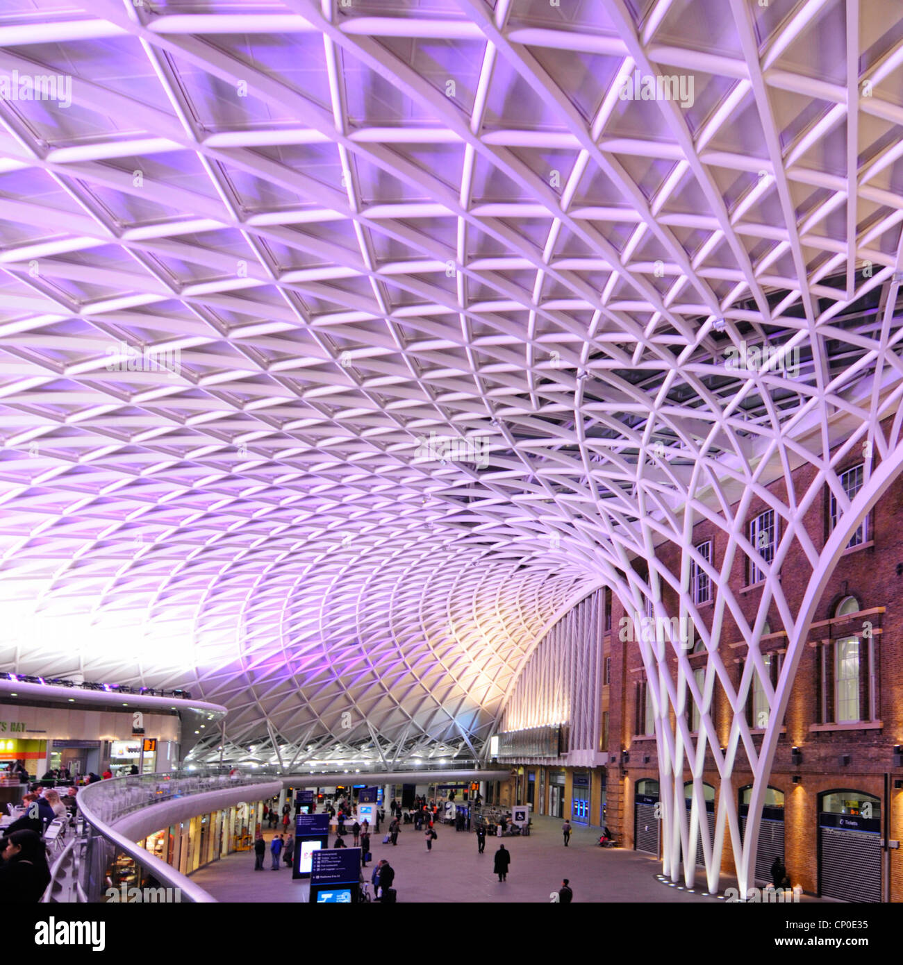 Night time Kings Cross Railway Station departure concourse with ...