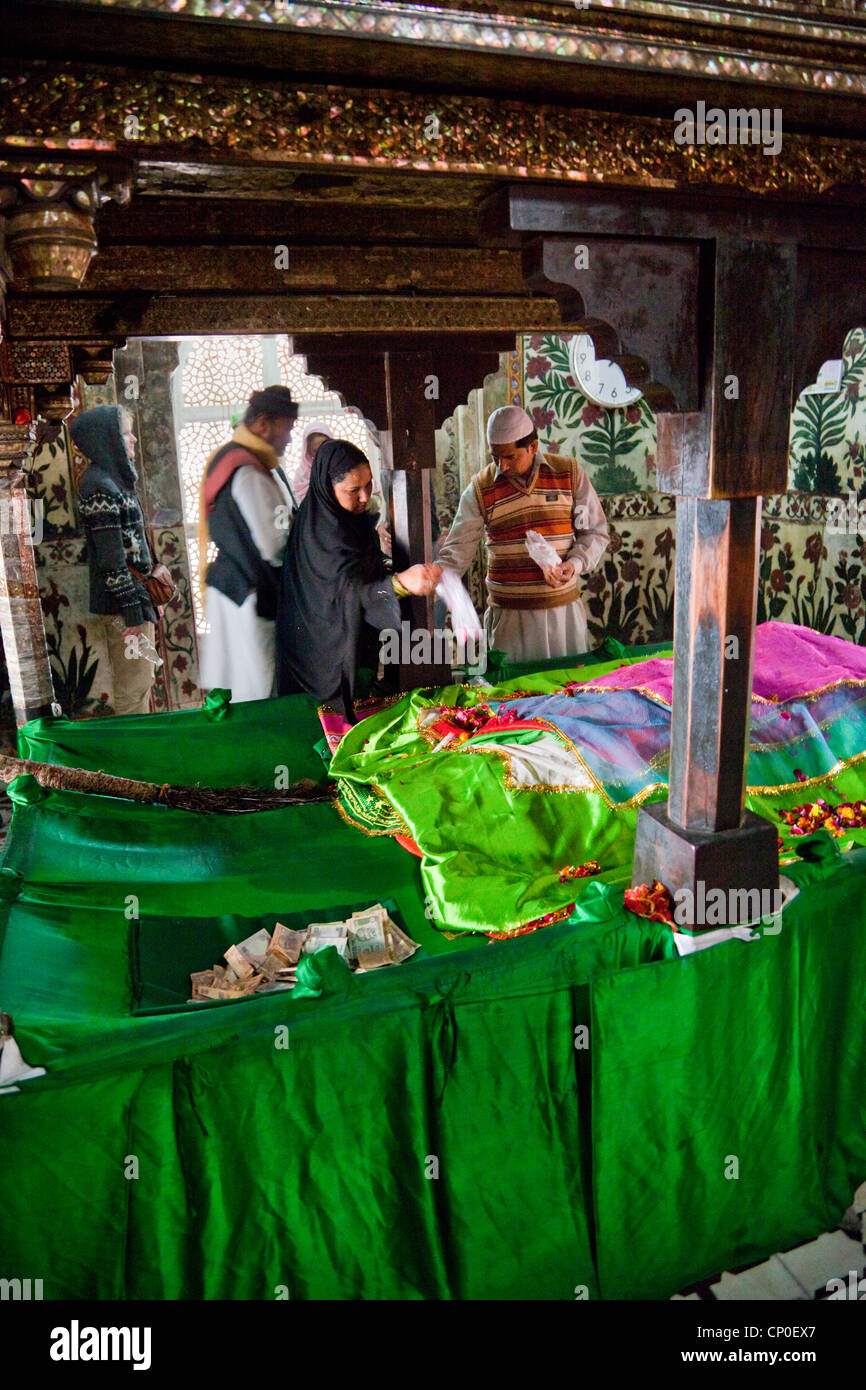 Fatehpur Sikri, India. Inside the Mausoleum of Sheikh Salim Chishti a ...