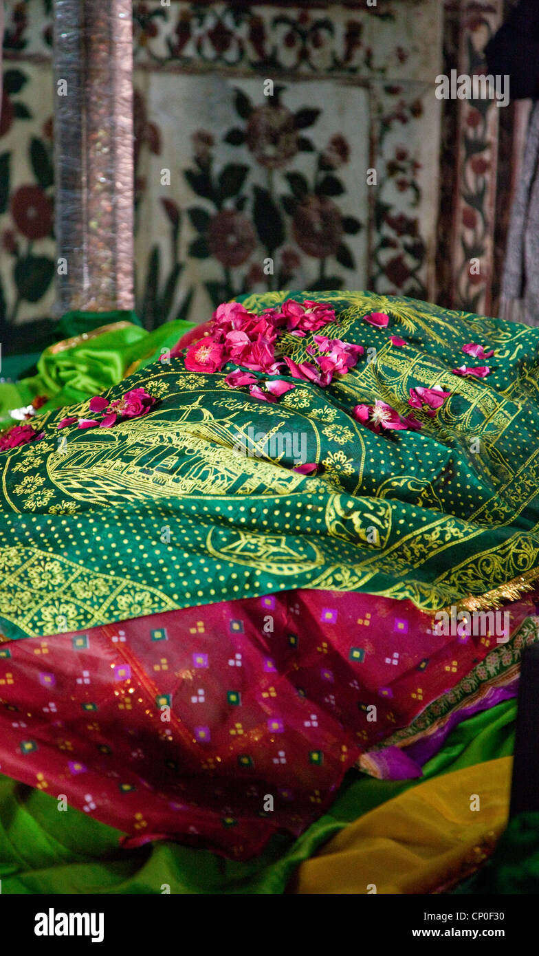 Fatehpur Sikri, India. Inside the Mausoleum of Sheikh Salim Chishti ...