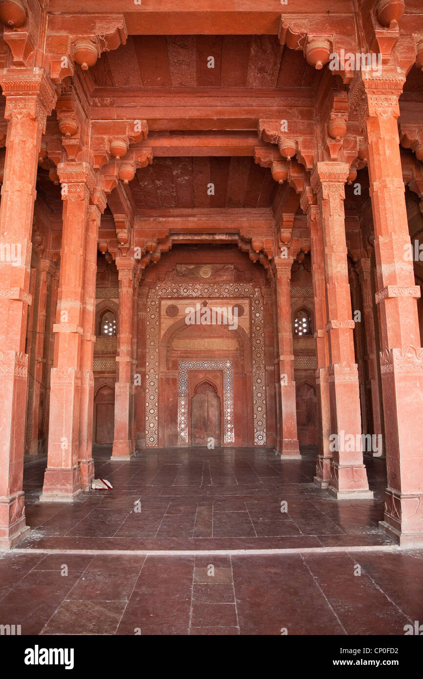 Fatehpur Sikri, India. Mihrab (Niche indicating the direction of Mecca ...