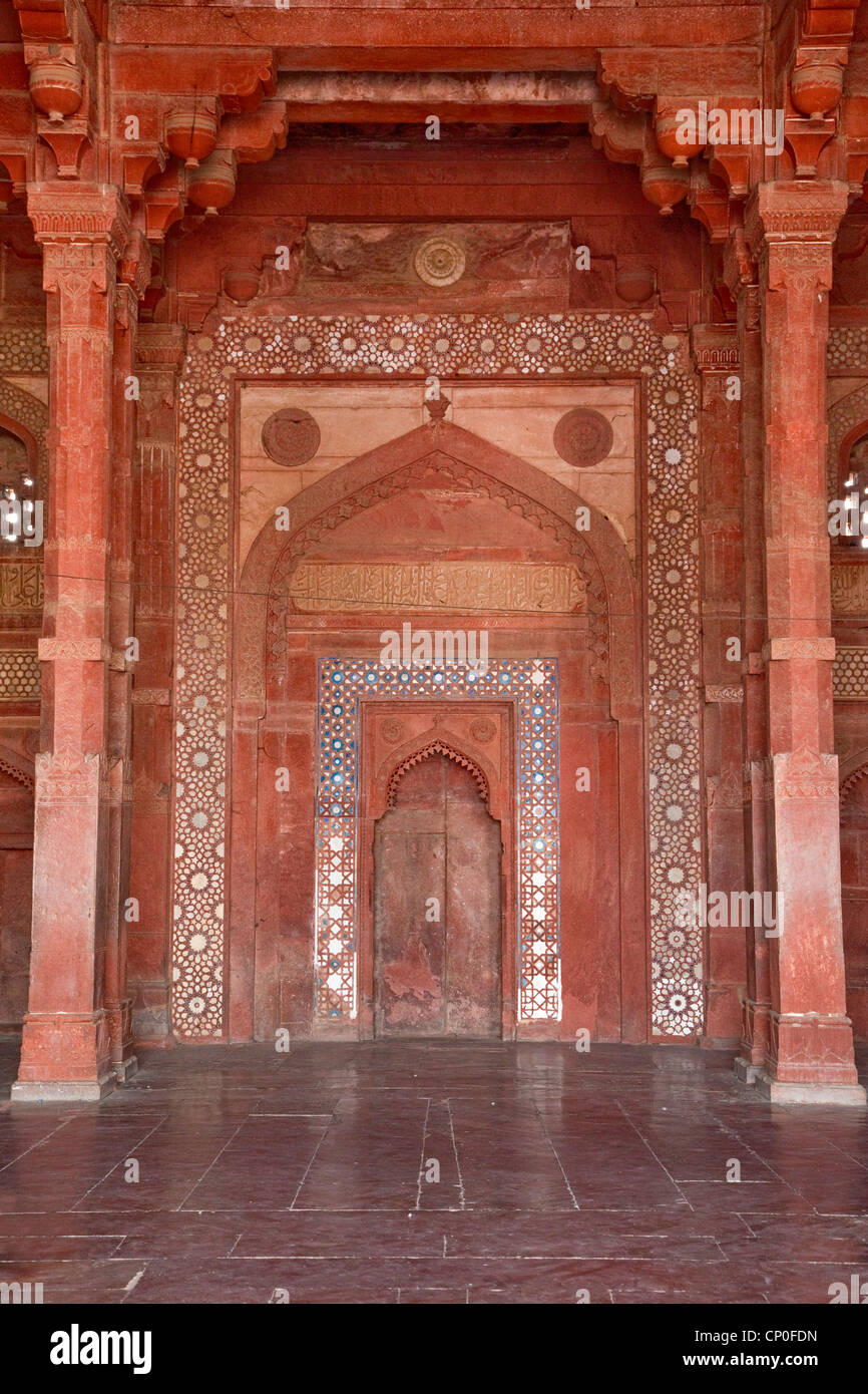 Fatehpur Sikri, India. Mihrab (Niche indicating the direction of Mecca ...