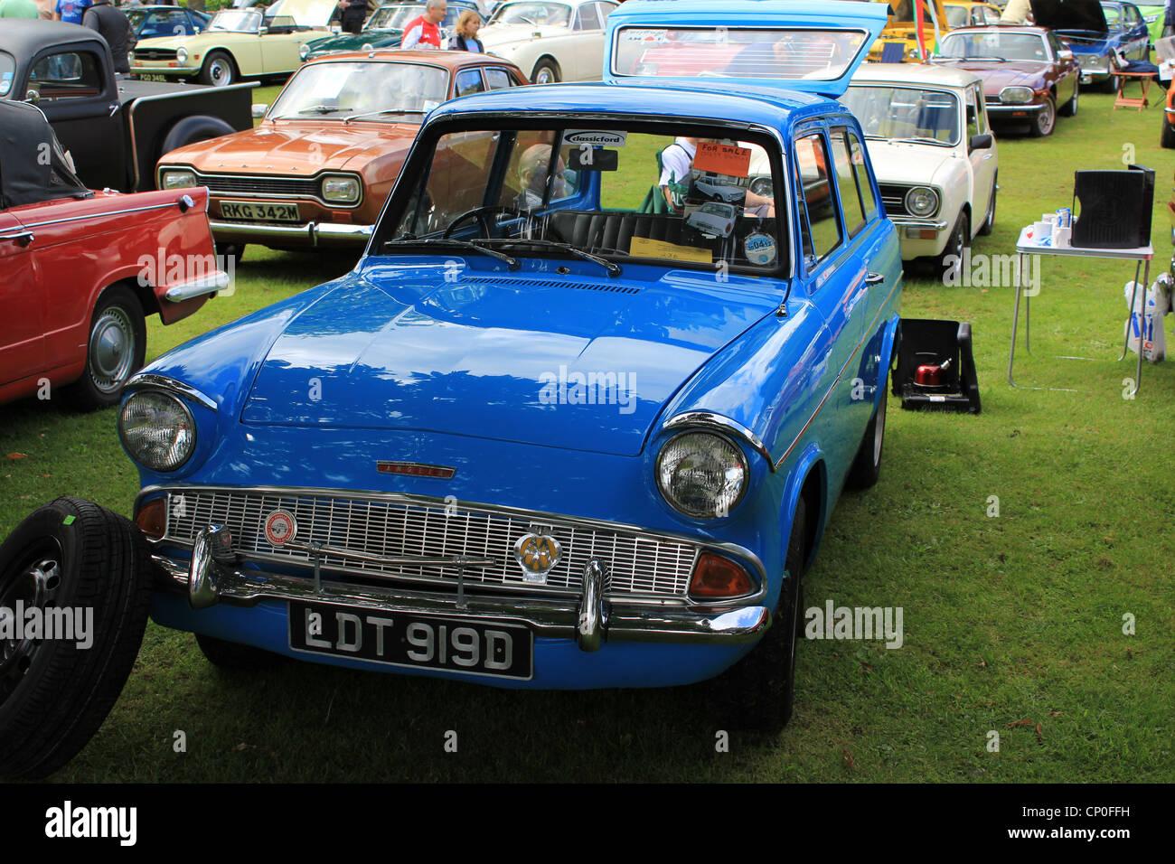 Ford anglia blue hi-res stock photography and images - Alamy