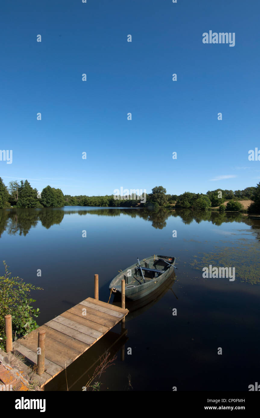 Flat boat france hi-res stock photography and images - Alamy
