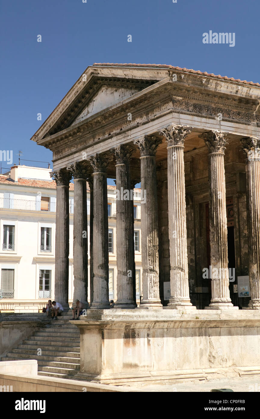 Nimes roman monuments hi-res stock photography and images - Alamy