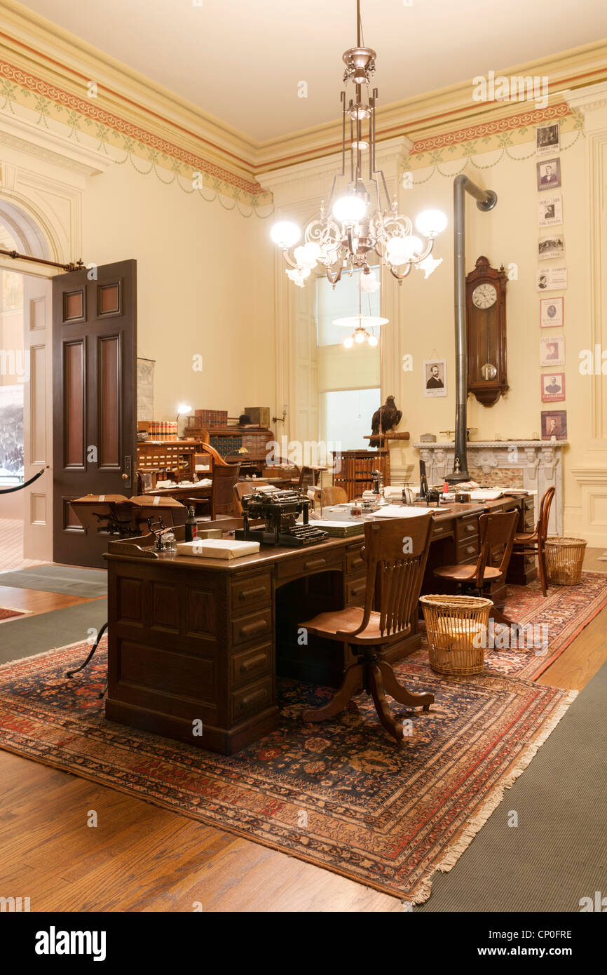 California capitol interior hi-res stock photography and images - Alamy