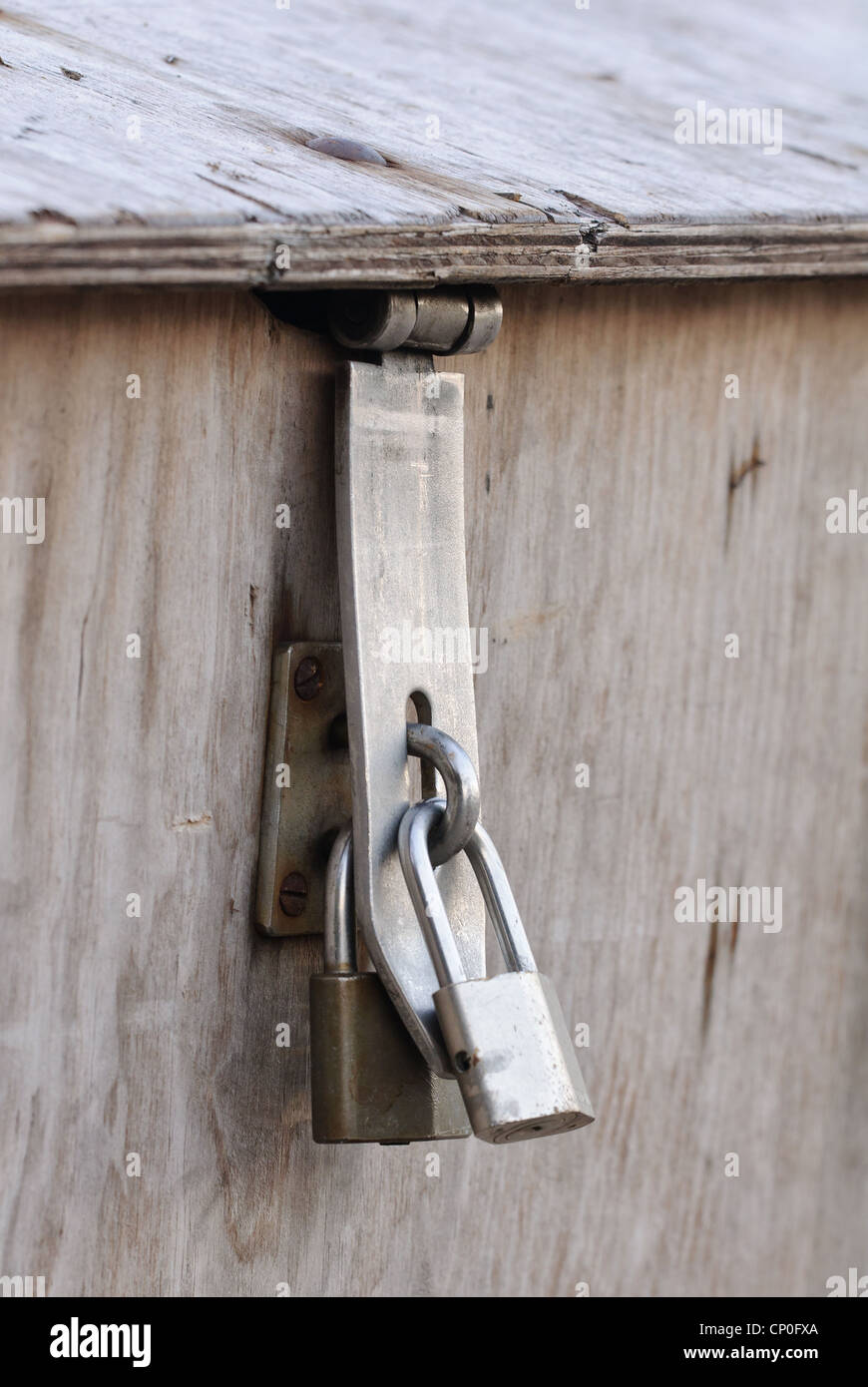 Closing two hi-res stock photography and images - Alamy