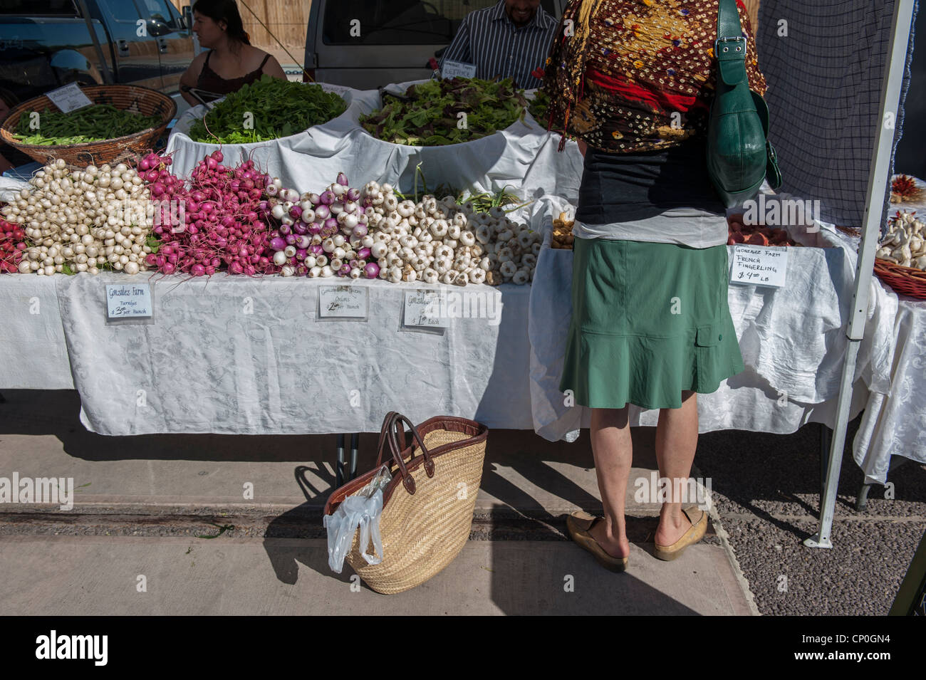 Mexico food vendor customers hi-res stock photography and images - Alamy