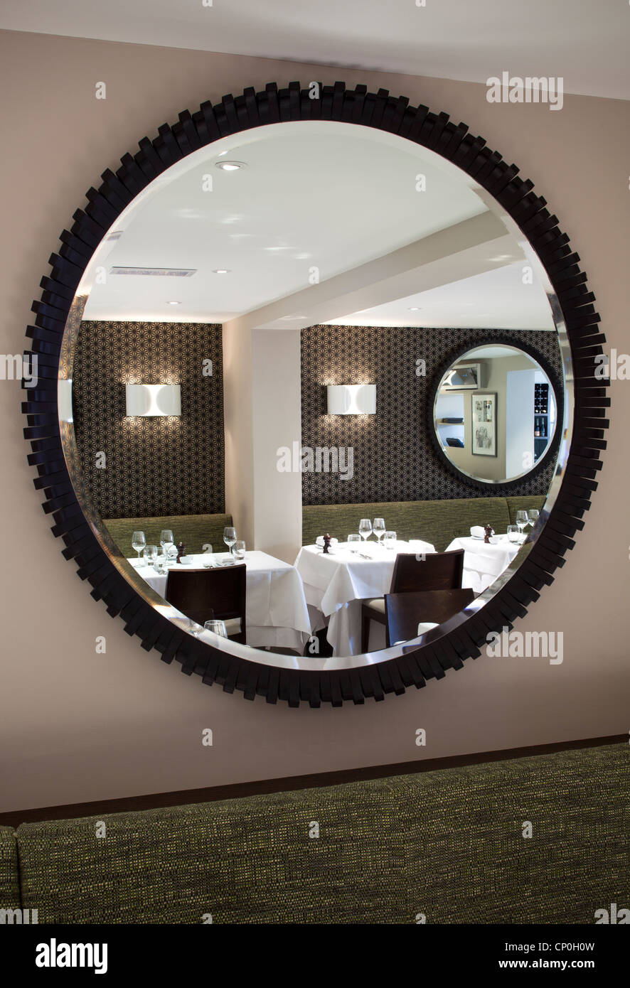 Kitchen w8 london hi-res stock photography and images - Alamy