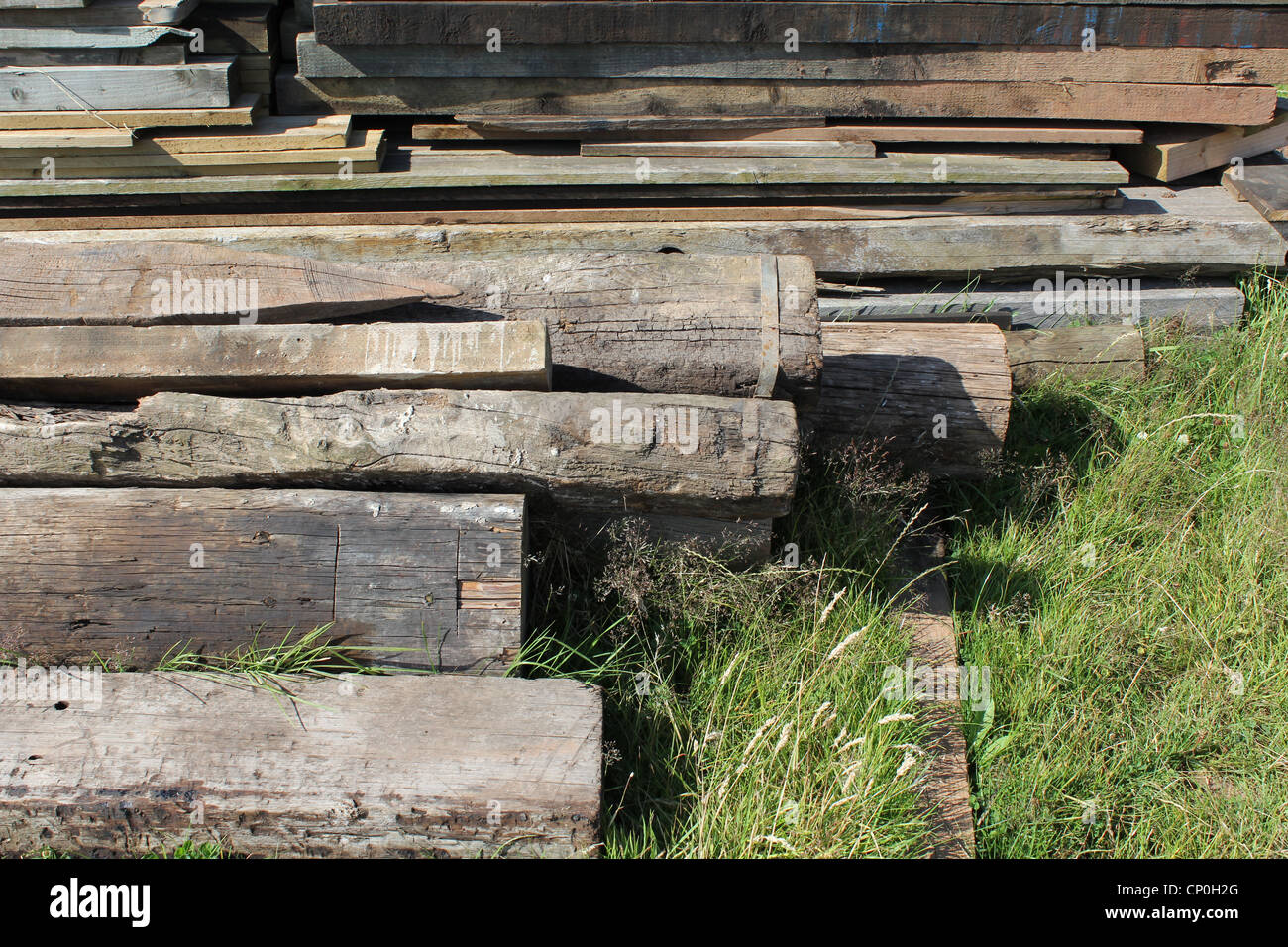 Pile of railway sleepers hi-res stock photography and images - Alamy