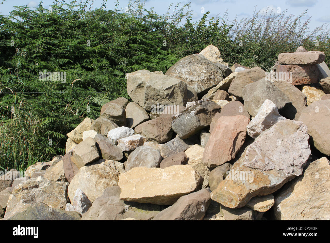 Cottwolds stone hill Stock Photo - Alamy