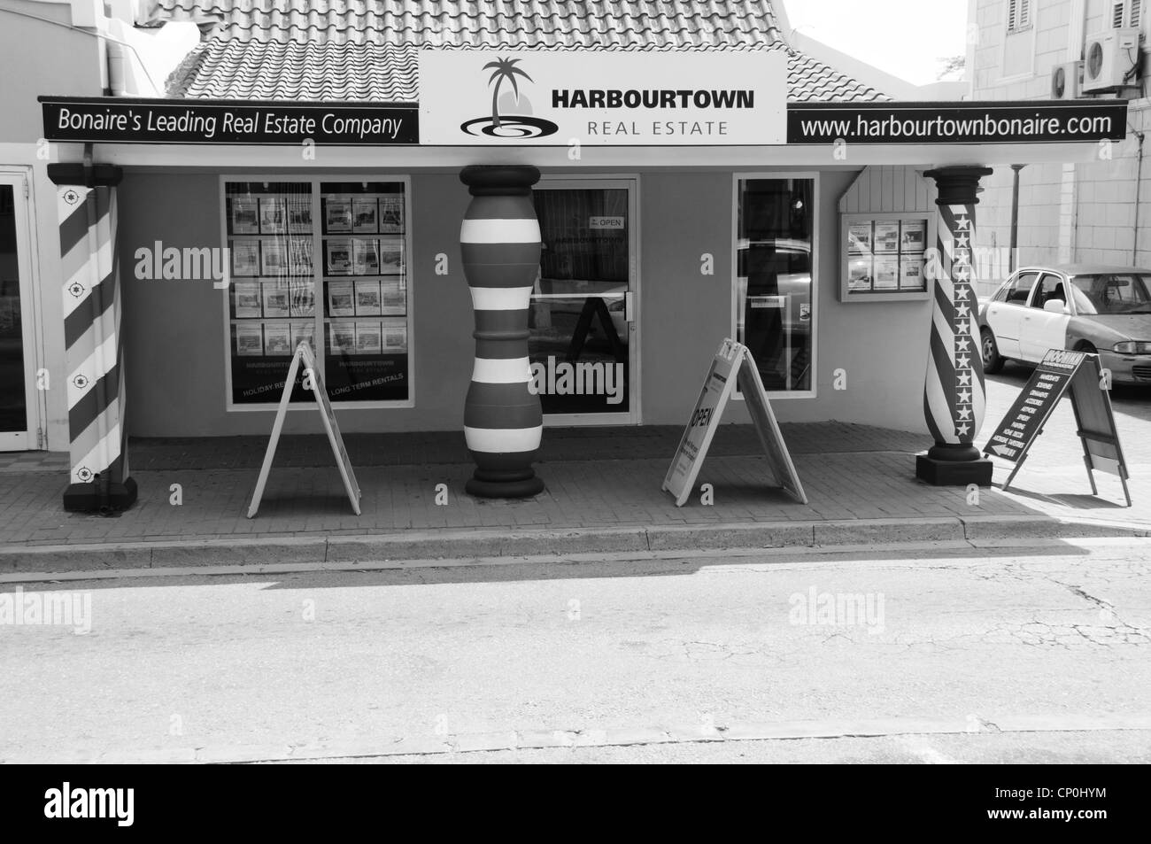 Bonaire Dutch: Bonaire, Papiamentu: Boneiru) is a Caribbean island that ...