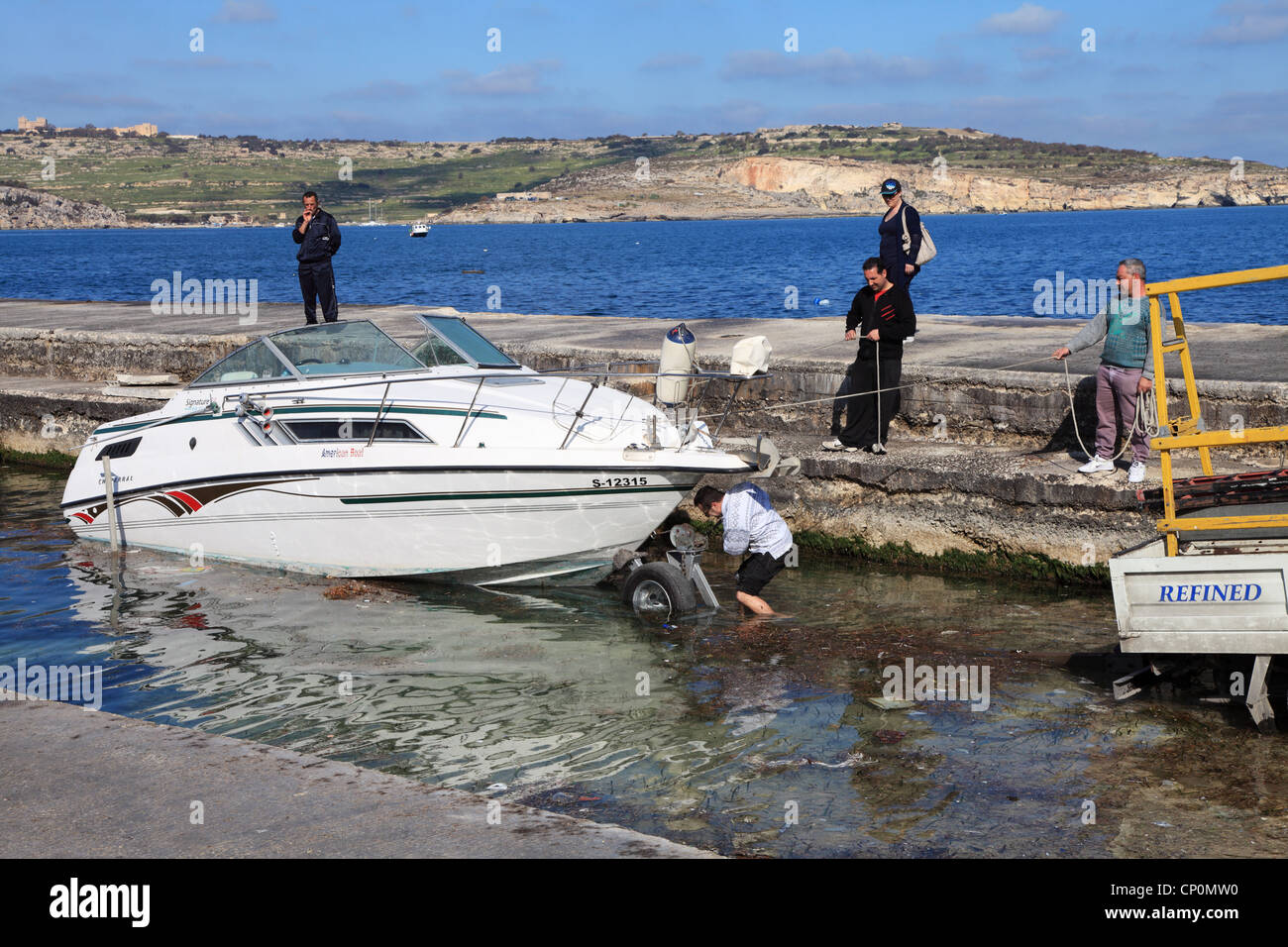 Onto of trailer hi-res stock photography and images - Alamy
