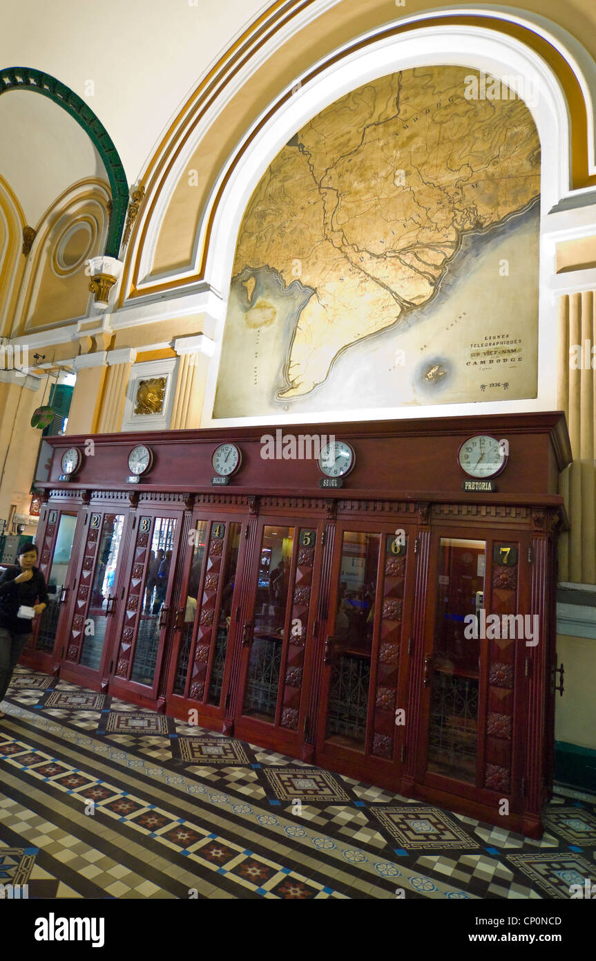 Row of booths hi-res stock photography and images - Alamy