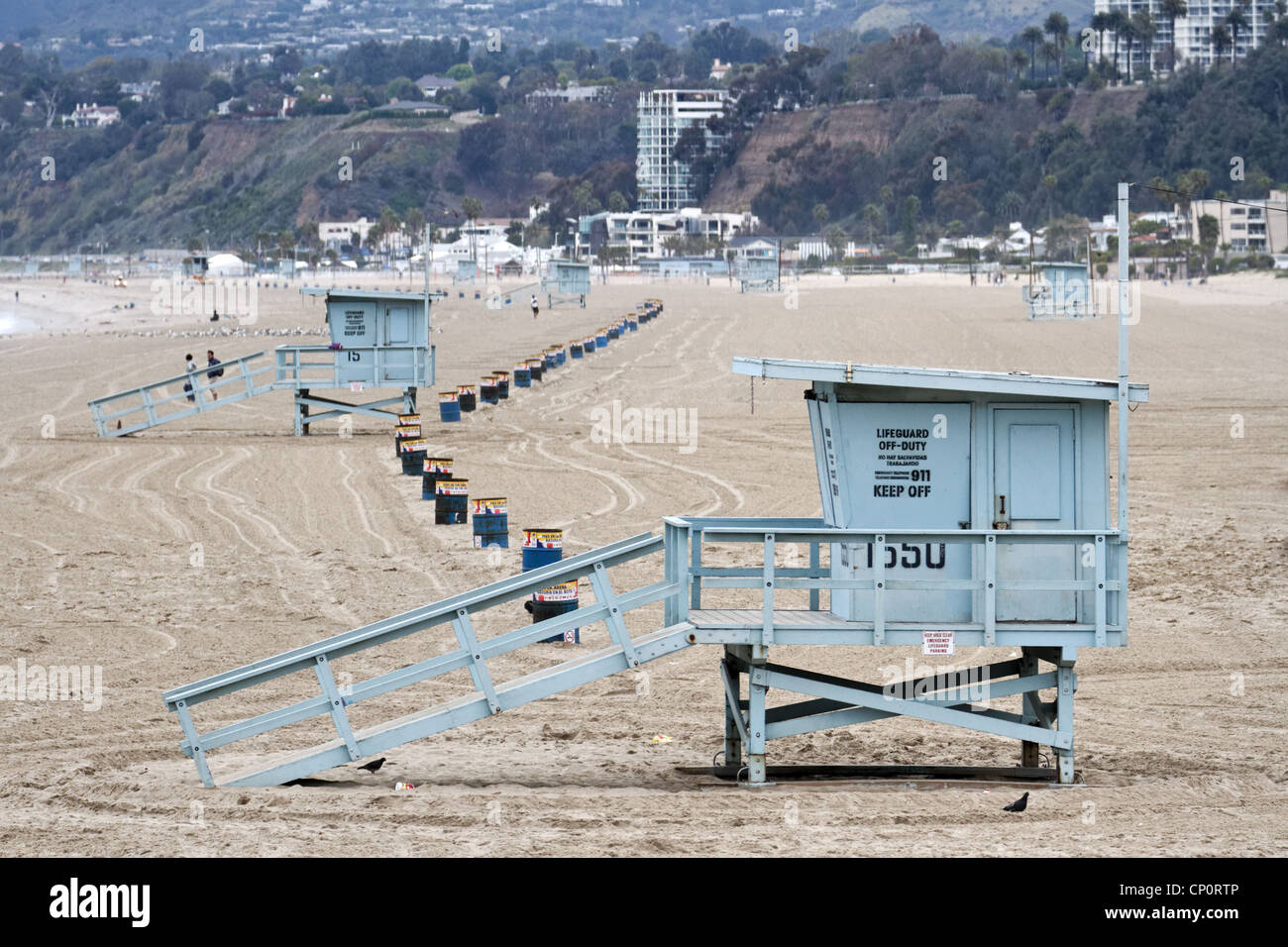 Santa Monica Beach lifeguard post Stock Photo - Alamy