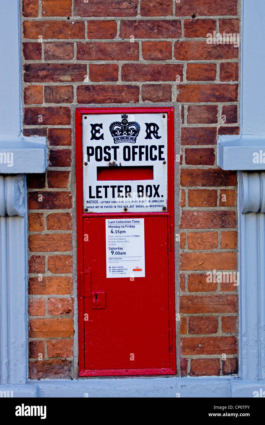 Old style post box hi-res stock photography and images - Alamy