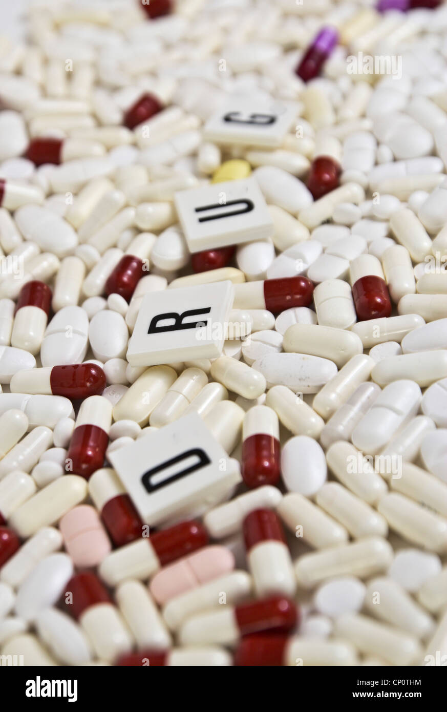 Pills text hi-res stock photography and images - Alamy