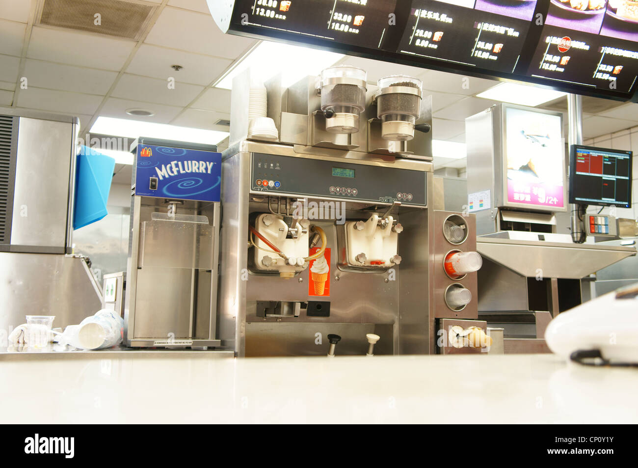 Mcdonalds counter hi-res stock photography and images - Alamy