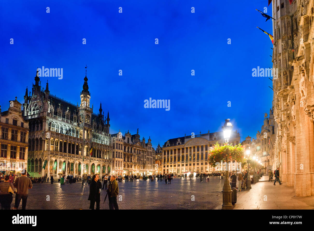 Brussels grand place tourism hi-res stock photography and images - Alamy