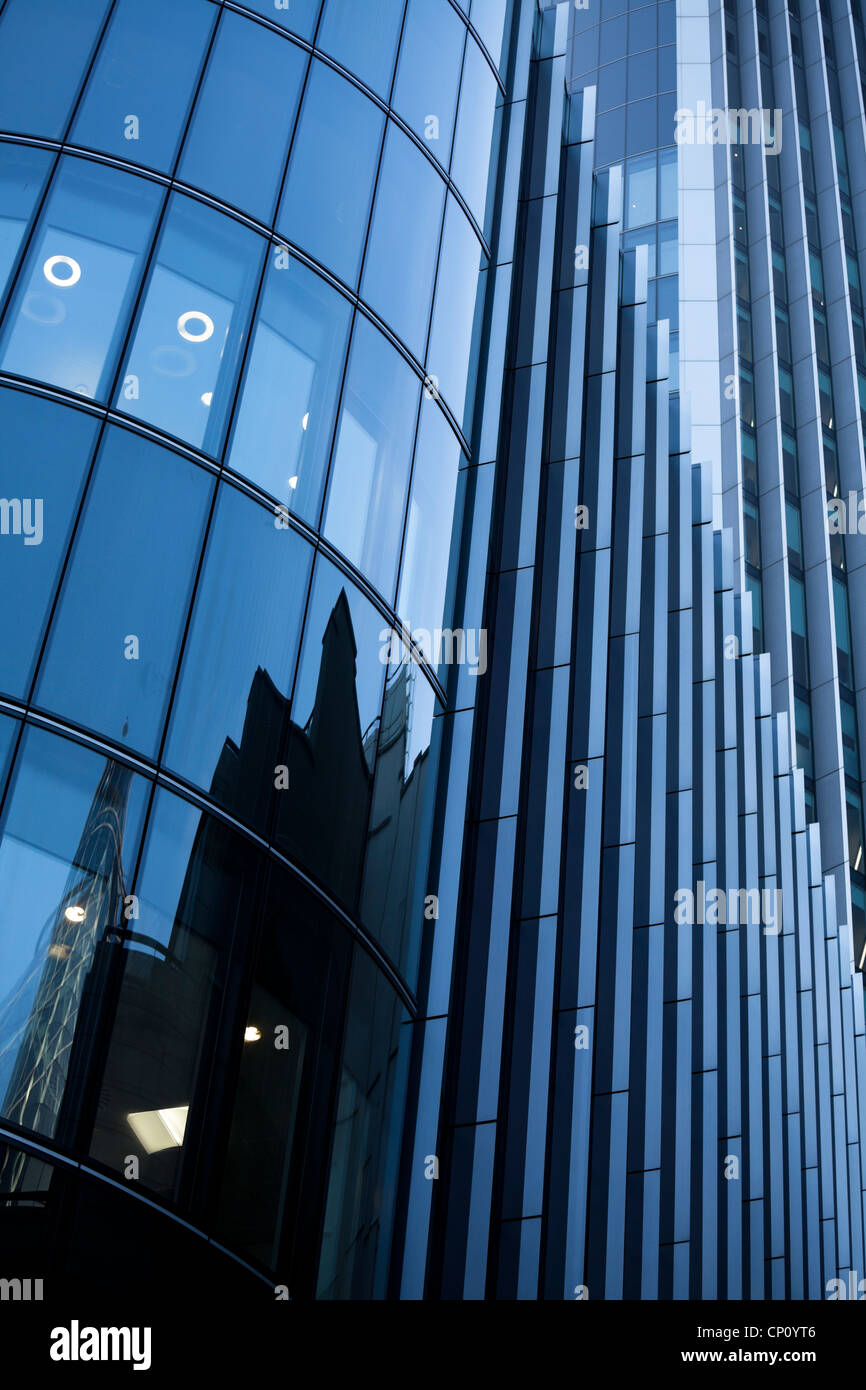 Repeated lines in architecture hi-res stock photography and images - Alamy