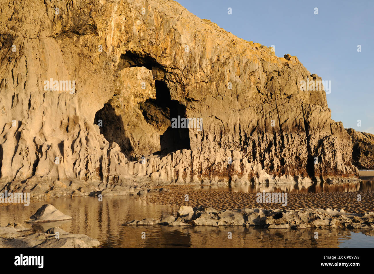 Lydstep cave hi-res stock photography and images - Alamy