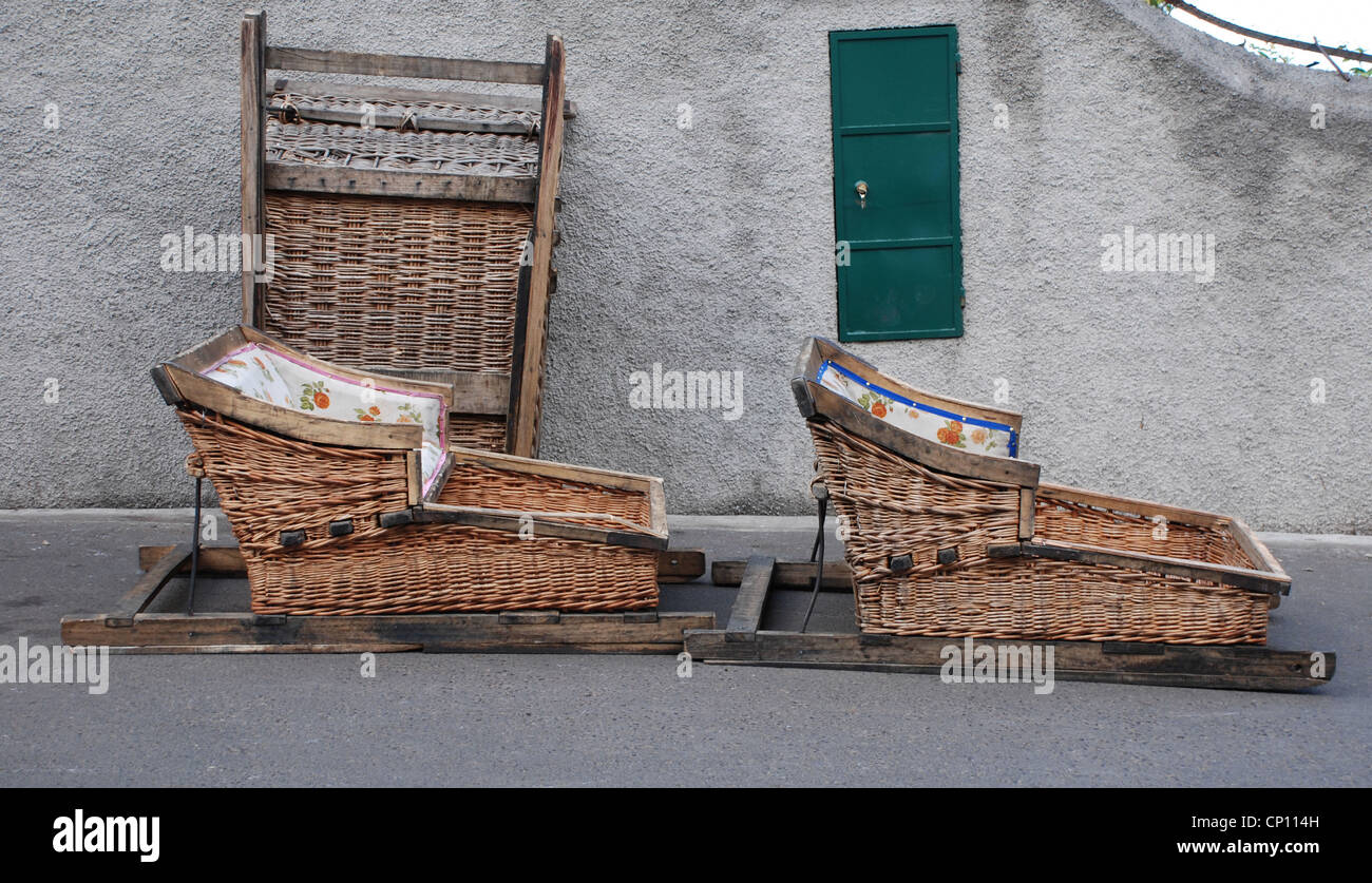 Monte toboggan madeira sledges hi-res stock photography and images - Alamy