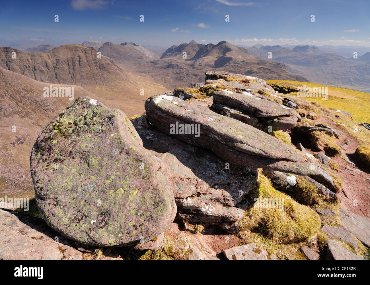 Sandstone rocks on the summit edge of Tom na Gruagaich, Beinn Alligin ...