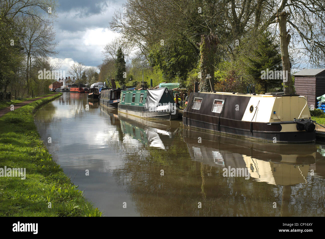 narrow boat barge the worcester and birmingham canal stoke prior ...