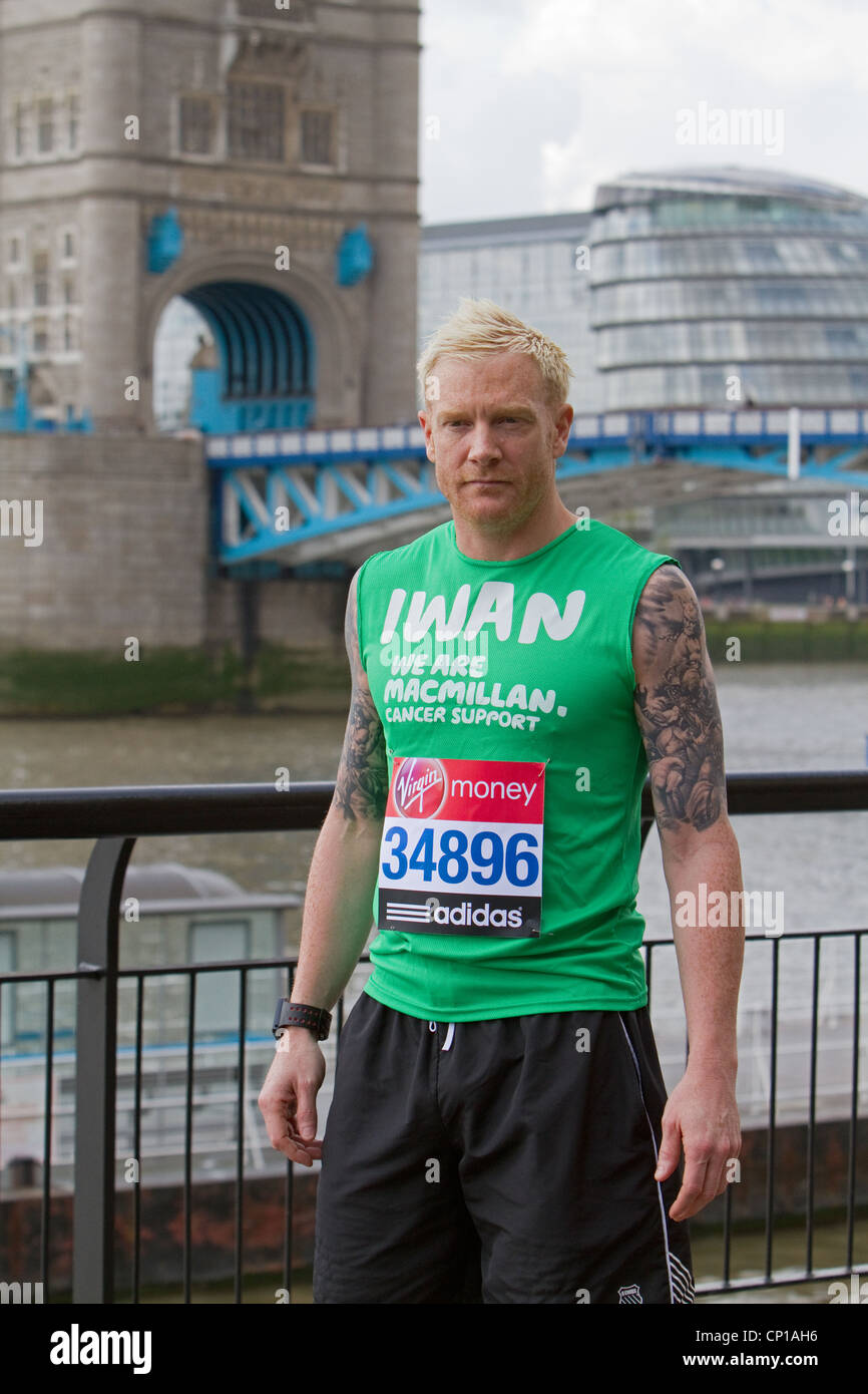 Iwan Thomas at Tower Bridge prior to the London Marathon 2012 Stock ...