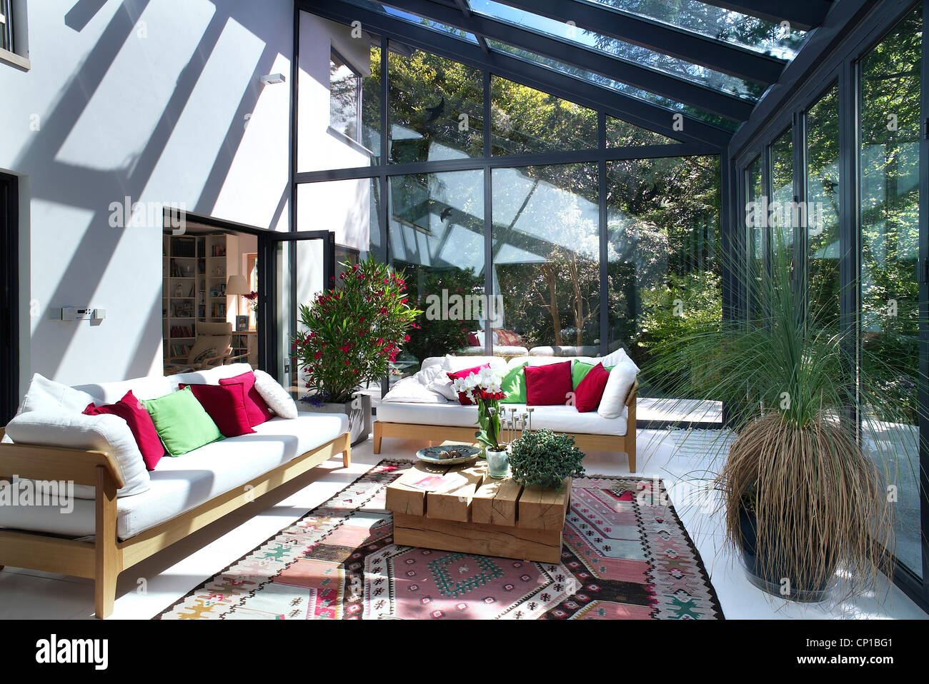 Conservatory interior hi-res stock photography and images - Alamy