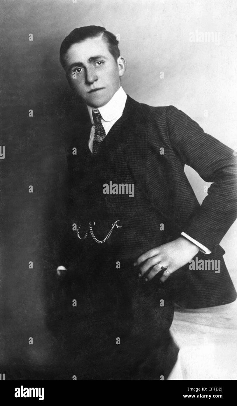 people, men, young man, half length, 1922, Additional-Rights-Clearences ...