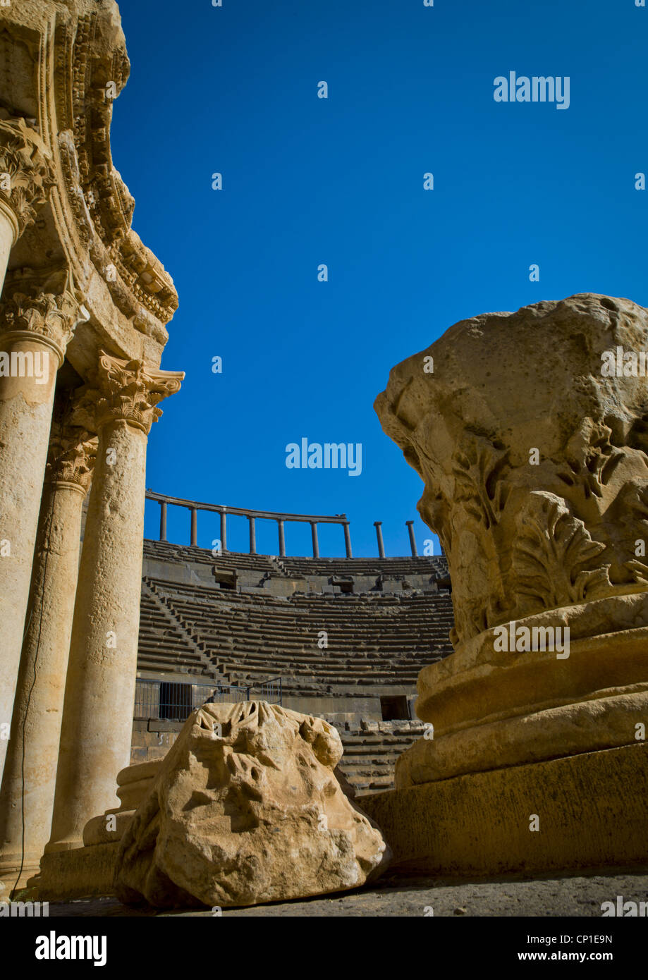 Roman Amphitheatre, Bosra, Syria Stock Photo - Alamy