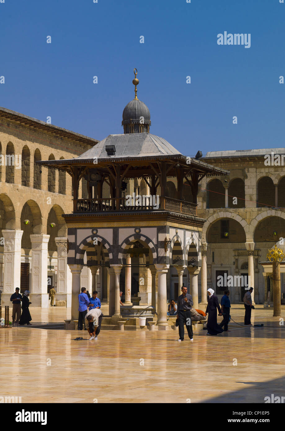 Umayyad Mosque courtyard. Damascus, Syria Stock Photo - Alamy