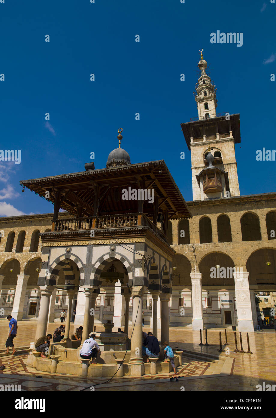 Umayyad Mosque courtyard, Damascus, Syria Stock Photo - Alamy
