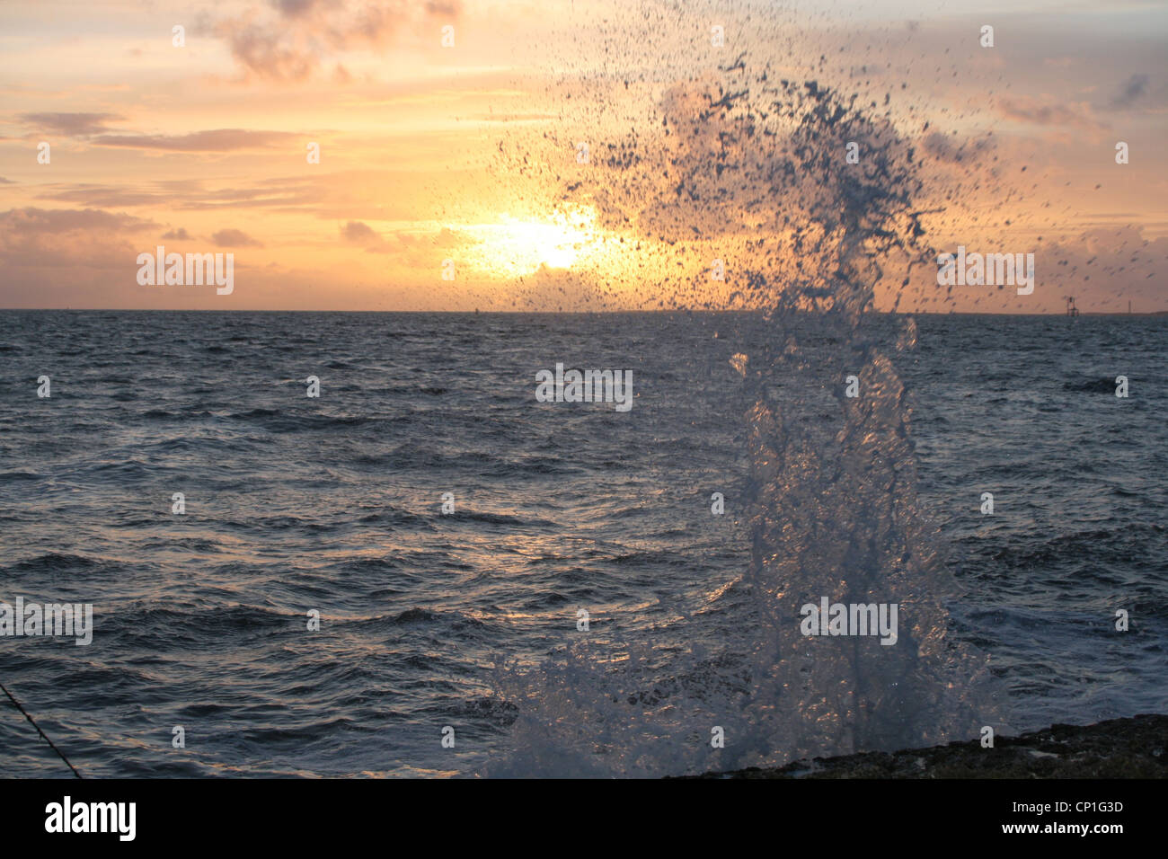 Wave front hi-res stock photography and images - Alamy