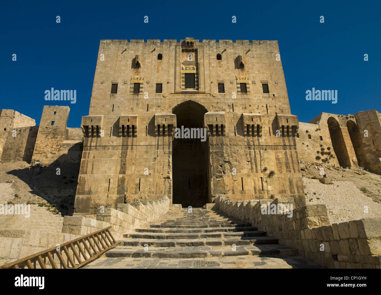 Aleppo Citadel Main Gate, Syria Stock Photo - Alamy