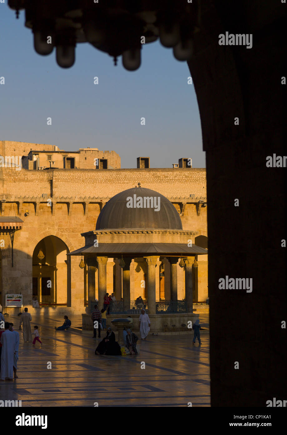 The Great Mosque, Aleppo, Syria Stock Photo - Alamy