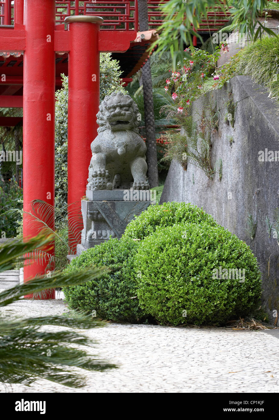 Statues in madeira hi-res stock photography and images - Alamy
