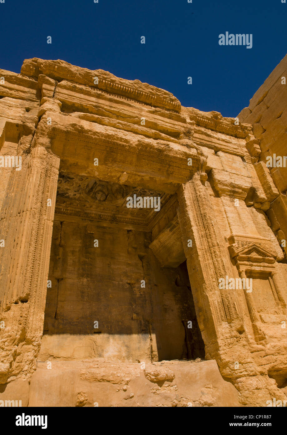 The ancient city of palmyra hi-res stock photography and images - Alamy
